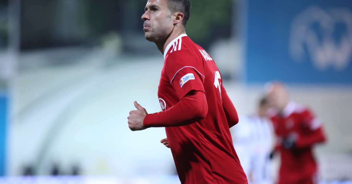 Nowy kierunek dla Angulo - Footroll